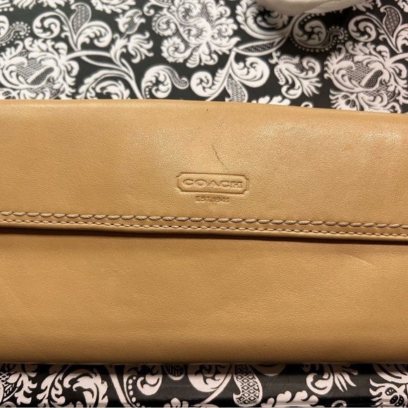 Coach | Bags | Coach Folding Leather Wallet With Turn Key Closure ...